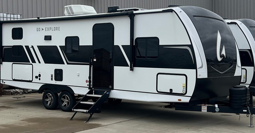 Go Play 26RLS- Couple's Dream Camper Complete Review