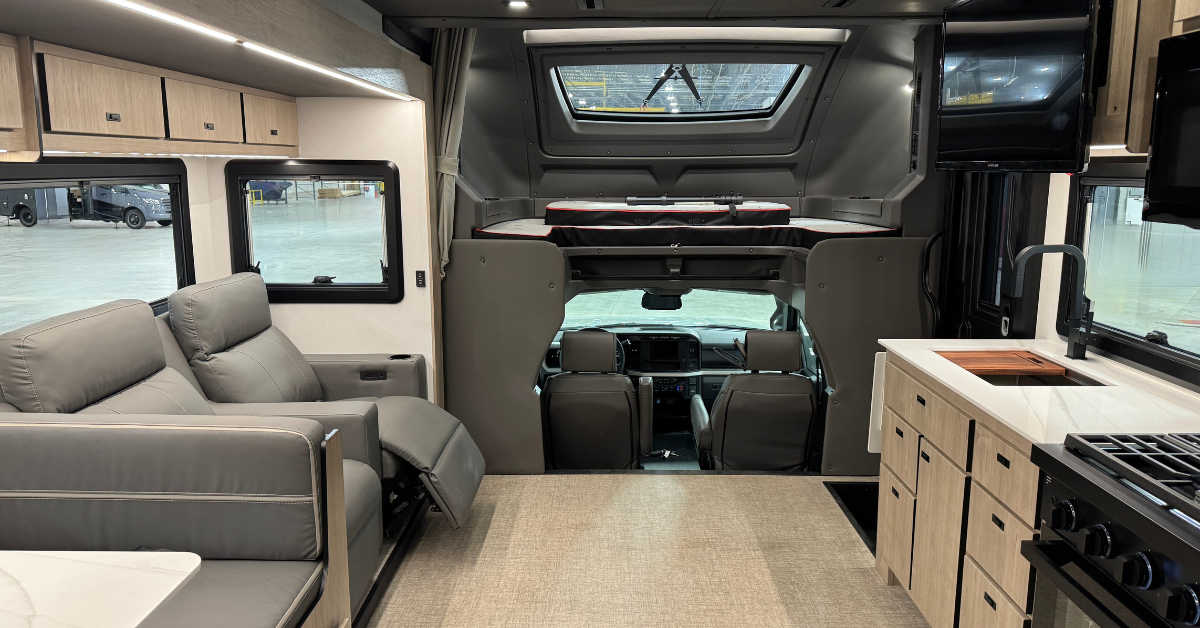 Grand Design Lineage F 31ZW Super C RV: Ultimate Luxury Motorhome ...