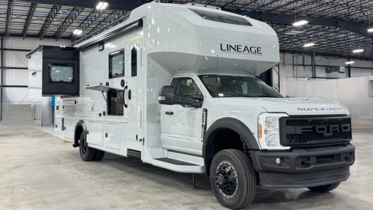 Grand Design Lineage F 31ZW Super C RV: Ultimate Luxury Motorhome ...