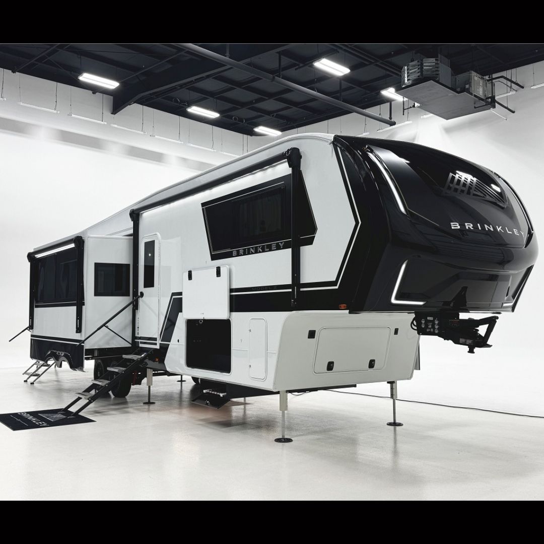 Brinkley Z 3420 Review: Rear Patio Fifth Wheel