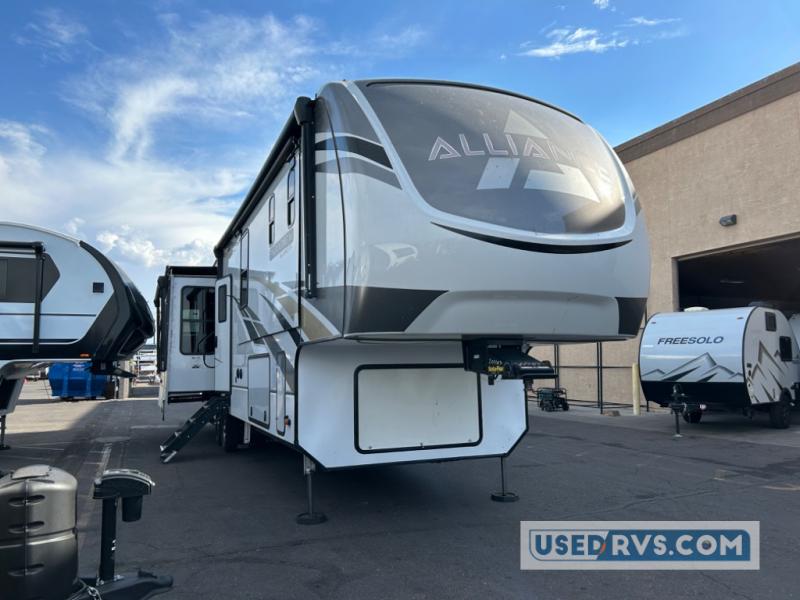 Alliance Paradigm Fifth Wheel Review