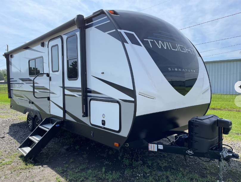 Cruiser Twilight Signature Travel Trailers