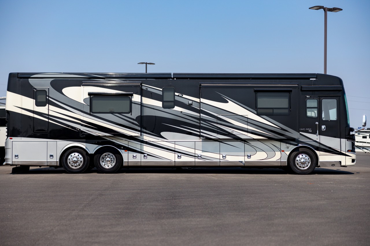Benefits of a Bunkhouse RV for Families & Group Travelers