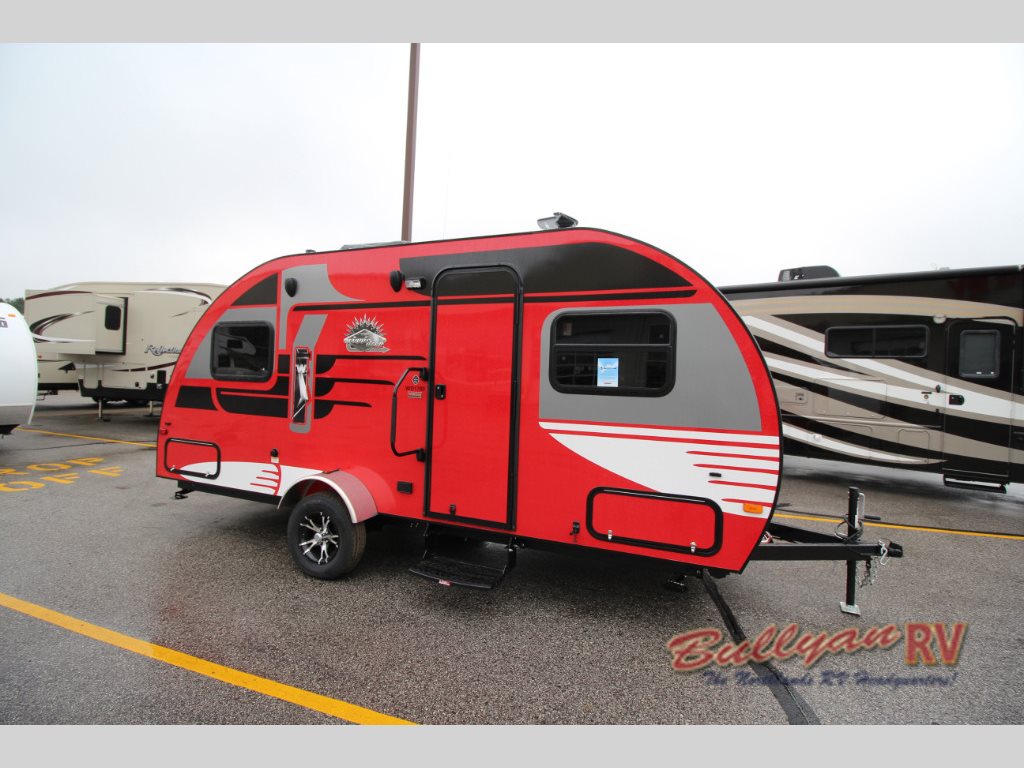 New Winnebago Winnie Drop Travel Trailer: Is a Head Turner - Bullyan ...