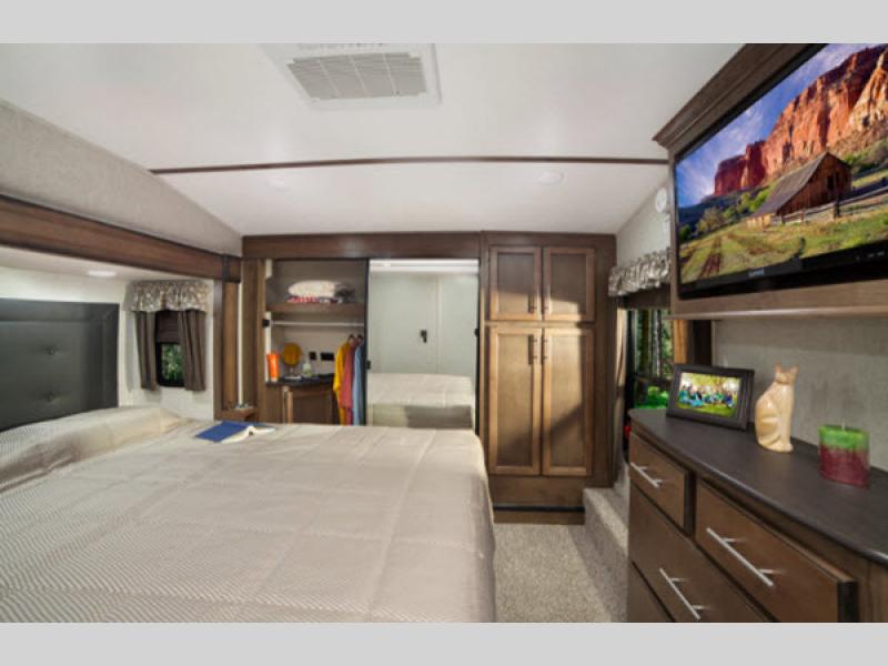 Keystone Cougar Fifth Wheel Review: Quality and Luxury - Bullyan RVs Blog