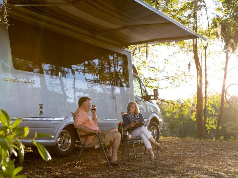 Selecting The Ideal Class C Motorhome - Camper Liquidators