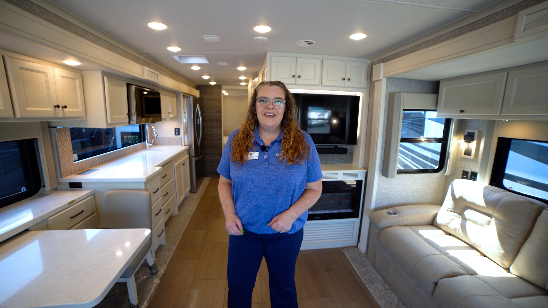 The Tiffin Open Road Allegro 34 PA: A Luxurious Home on Wheels ...