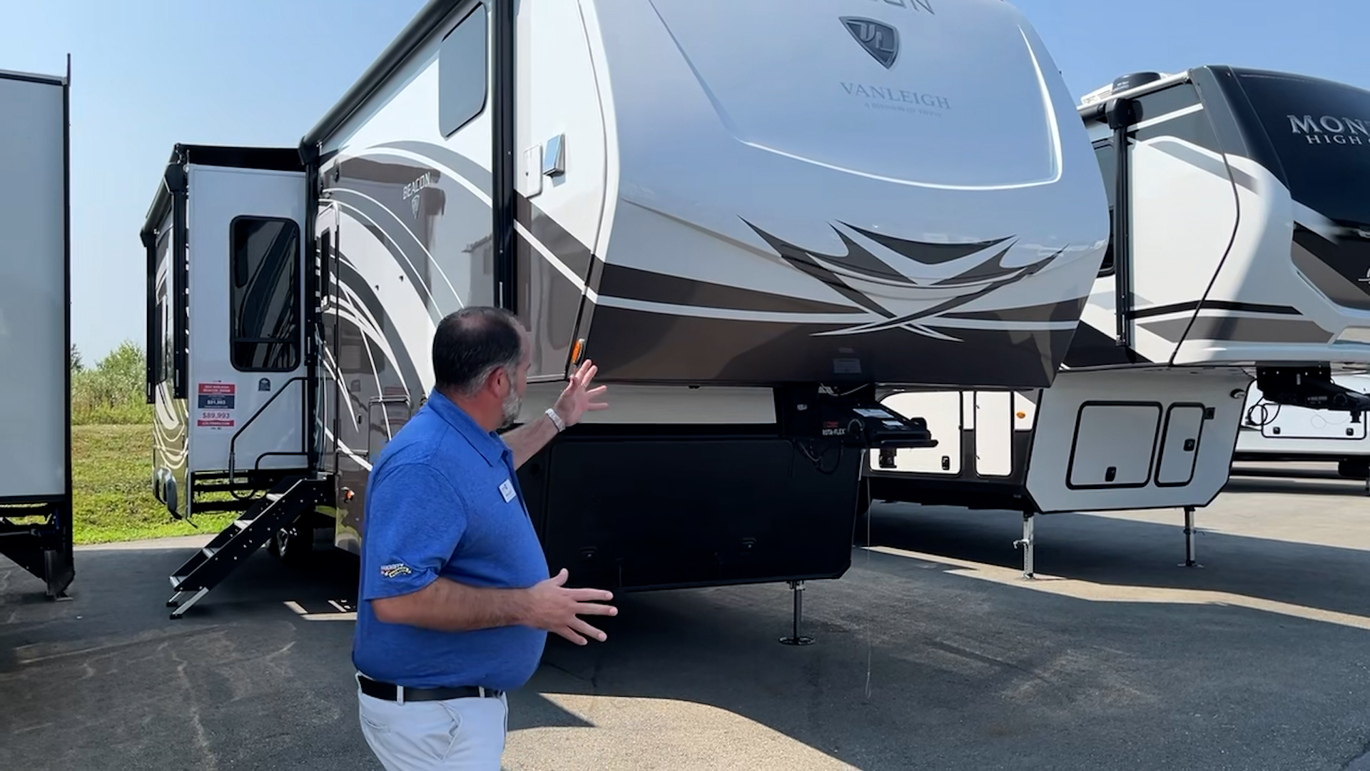 Vanleigh Beacon 39GSB Fifth Wheel - A Perfect Option for Your Next RV ...
