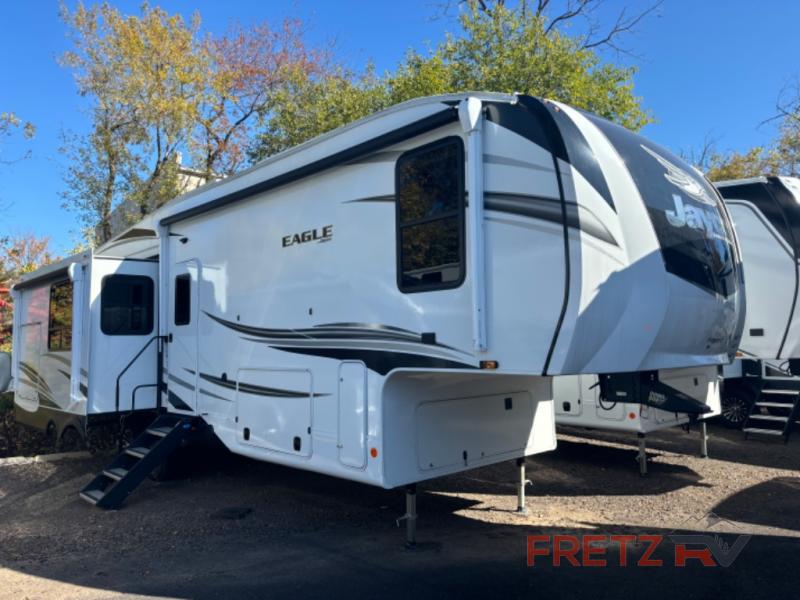 Tips for First-Time Buyers from Fifth Wheel Dealers