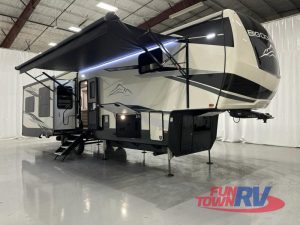 Heartland Big Country fifth wheel review
