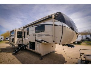 Jayco Pinnacle fifth wheel review