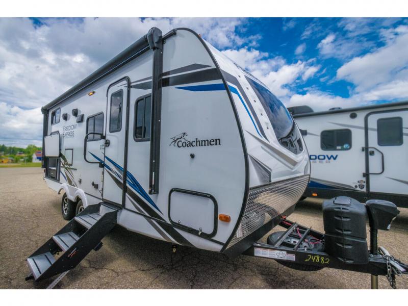 Coachmen RV Freedom Express Ultra Lite Travel Trailer Review