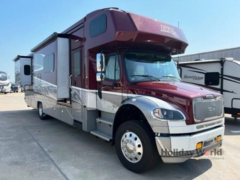 Dynamax DX3 Class C Motorhome Review