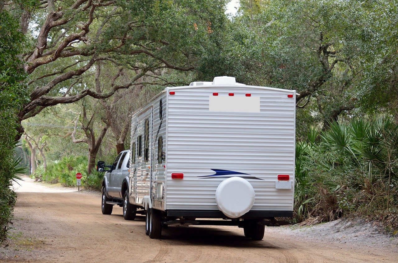 Tow Guides: How to Safely Tow Your RV - Leos RV Blog