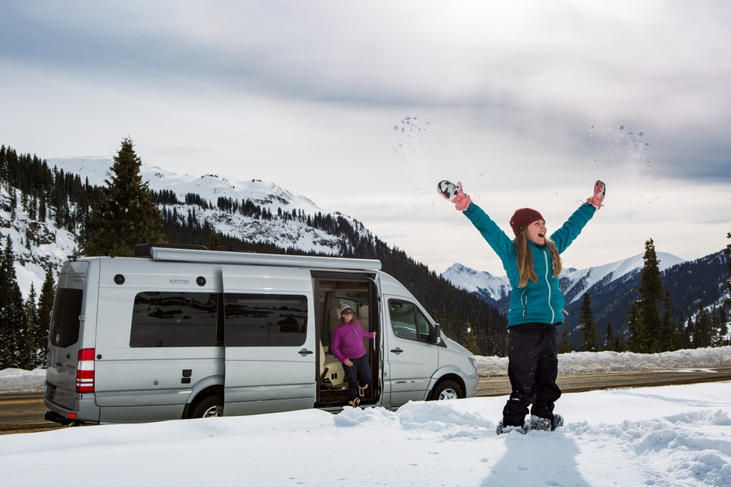 Tips for Cold Weather Camping - Lichtsinn RV Blog