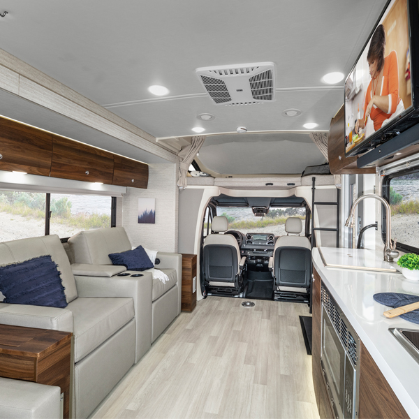 Reviewing the Winnebago View Floorplans