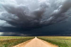 How to Avoid Extreme Weather When RVing? - Meridian RV Blog