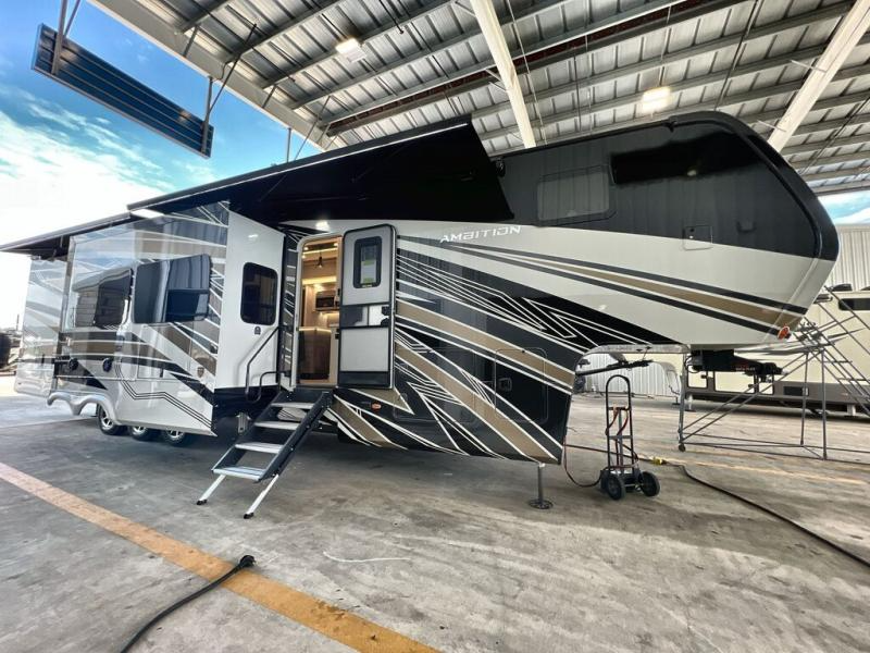 Vanleigh Ambition 399TH Toy Hauler Fifth Wheel Review