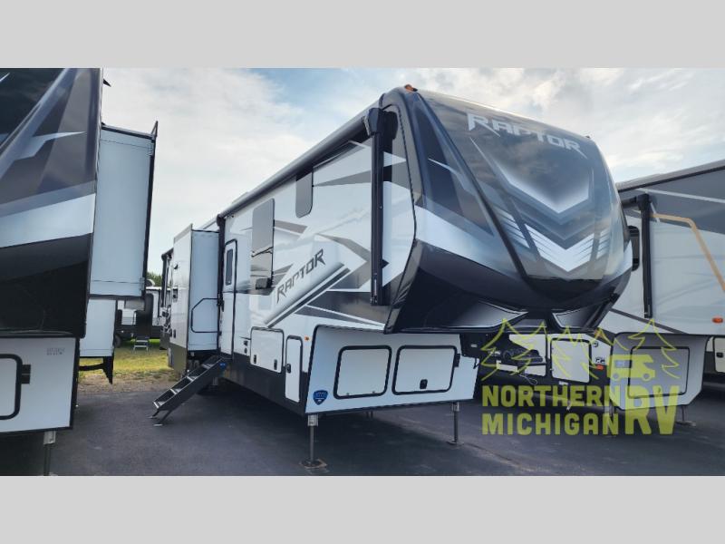 RVs Bath and a Half Review