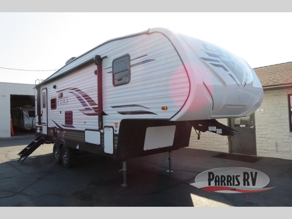 Palomino Puma Fifth Wheel Review: 3 Family-Friendly Options - Parris RV ...