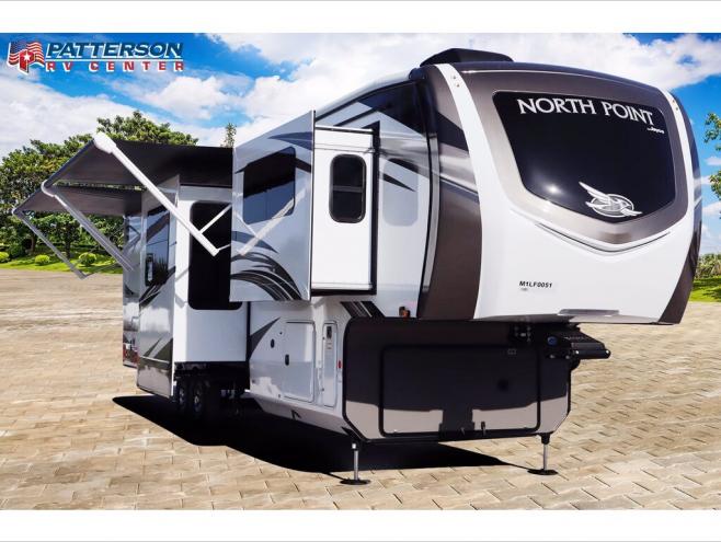 Jayco Review: Hit the Road in a New Fifth Wheel or Travel Trailer ...