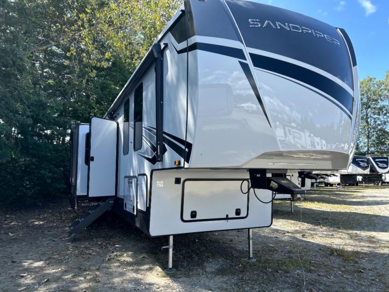 Forest River RV Sandpiper Fifth Wheel