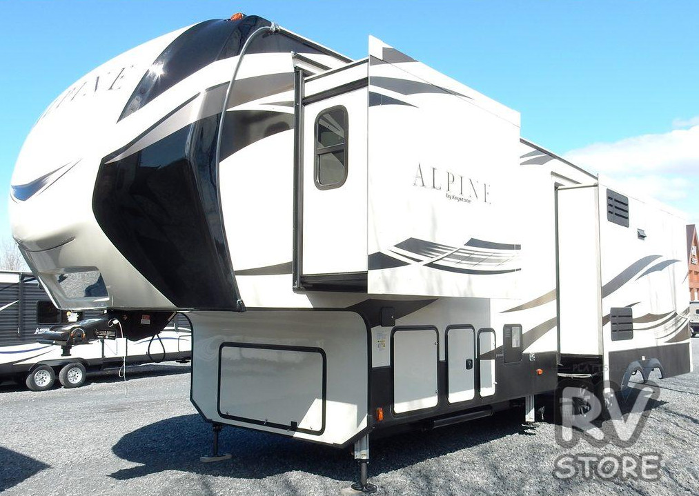 Feature Friday: New 2019 Keystone RV Alpine 3400RS