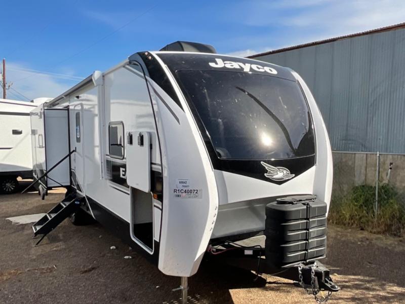 Jayco Eagle Review: Functionality Meets Luxury in These Travel Trailers ...