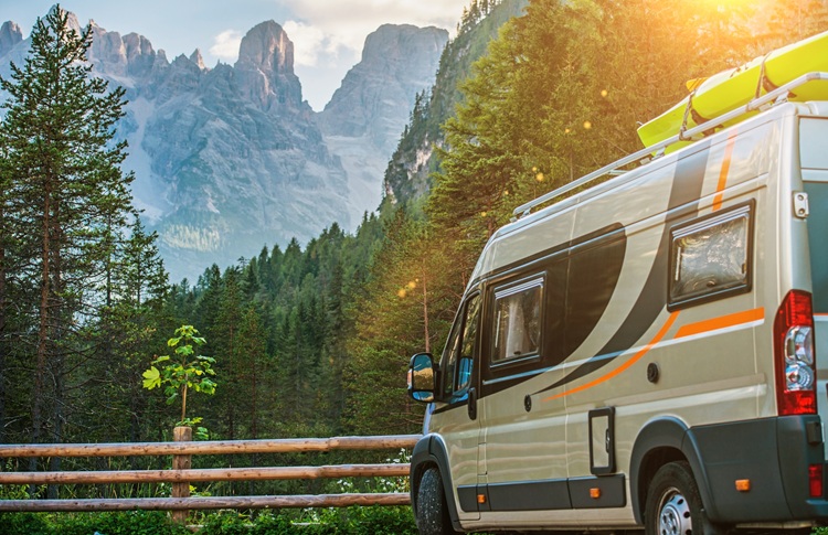 Class B vs Class C Motorhomes Differences | Baton Rouge, LA