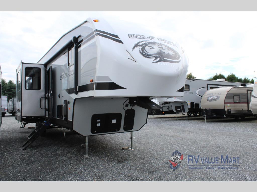 Forest River Cherokee Wolf Pack Toy Hauler Fifth Wheel Review: 13 Feet ...