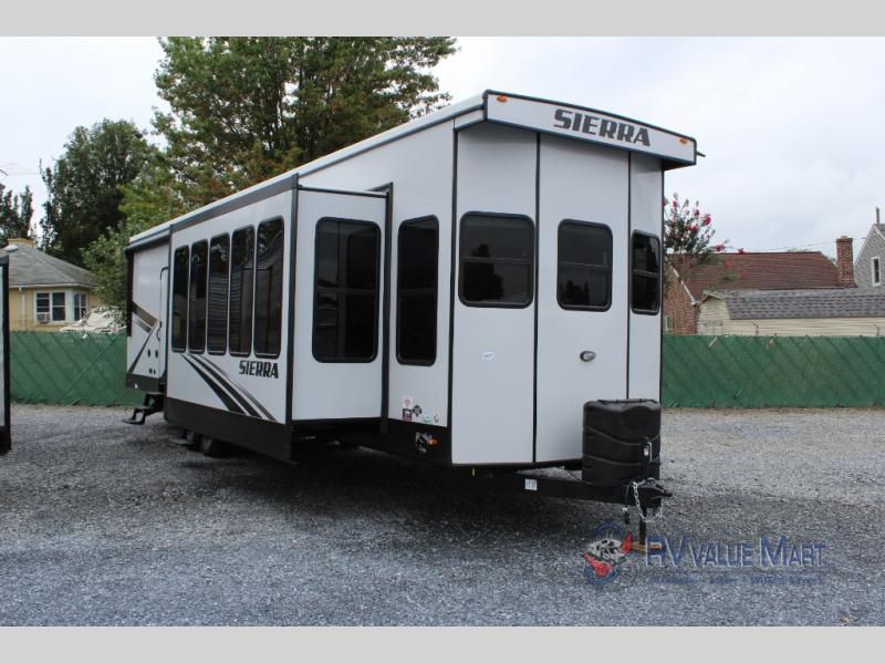 Park Trailers Review: 2 Forest River Sierra Floorplans to Love - RV ...