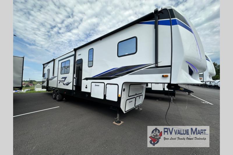 Forest River RV Vengeance Rogue Armored Toy Hauler Fifth Wheel