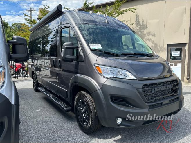 Rangeline Class B Review: 2 Fabulous Floor Plans You'll Love ...