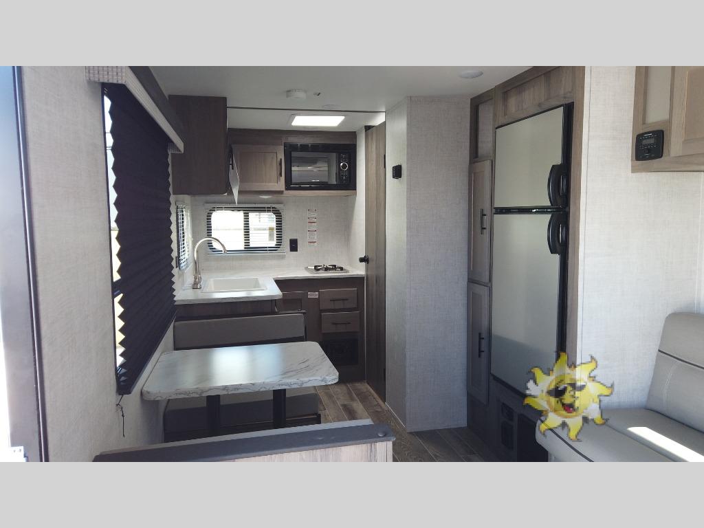 Gulf Stream Trailmaster Super Lite Travel Trailer Review