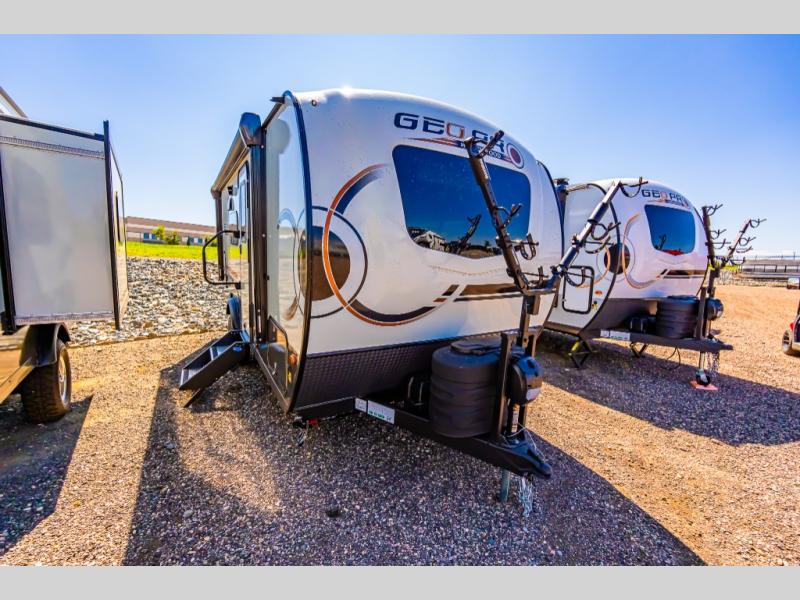 Rockwood Geo Pro Review: Loaded with Amenities & Ready for Fun! - The ...