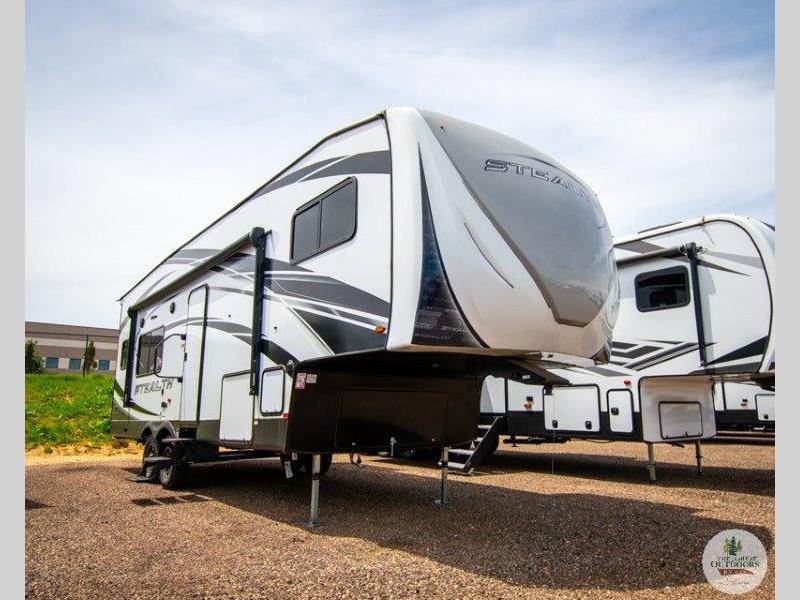 Stealth Toy Hauler Review: 2 Incredible Floor Plans - The Great ...