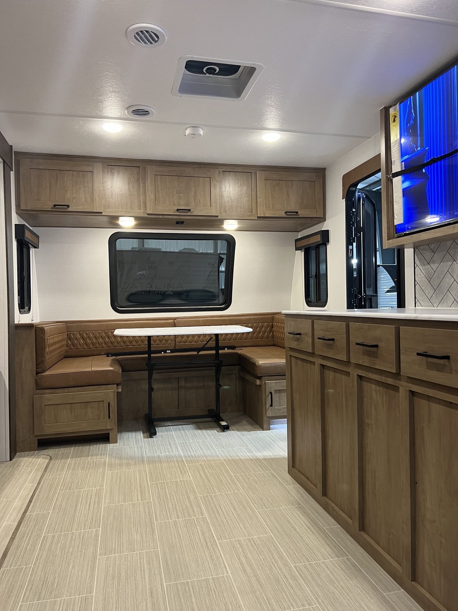 Best Travel Trailer Brands: Freedom Express by Coachmen RV