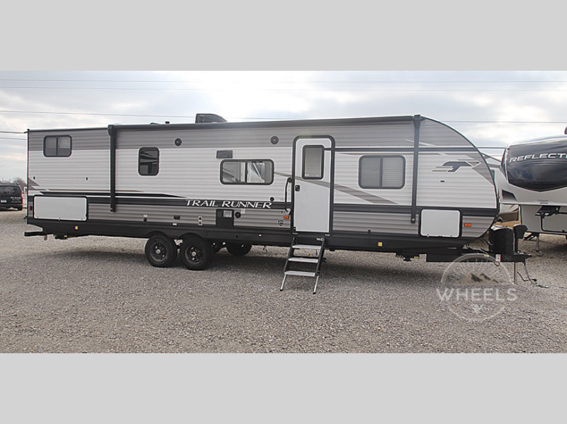 Heartland Trail Runner Travel Trailer Review: 3 Ways to Enjoy the Trail ...
