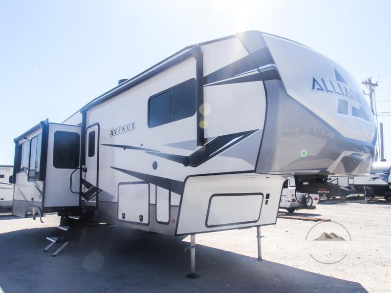 rvs that sleep four to six