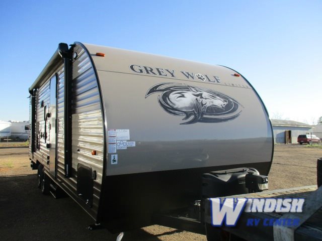 Cherokee Grey Wolf Travel Trailers: Well Designed Features For Family ...